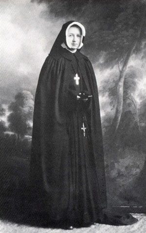 St. Dina Bélanger - World Mythos